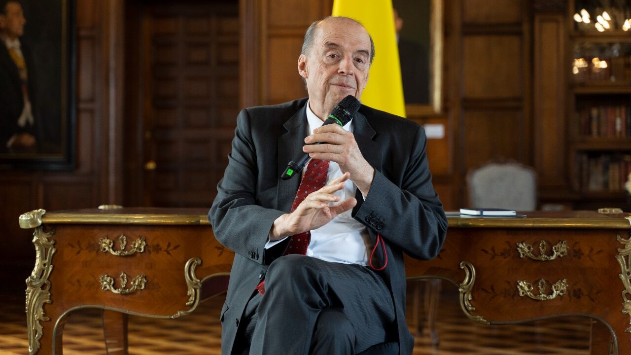 El canciller de Colombia exhorta a América a «aportar al mundo paz y ...