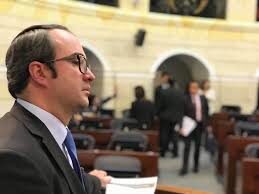 El senador Ciro Ramírez, la «lumbrera» que le hace falta a Colombia - Eje21